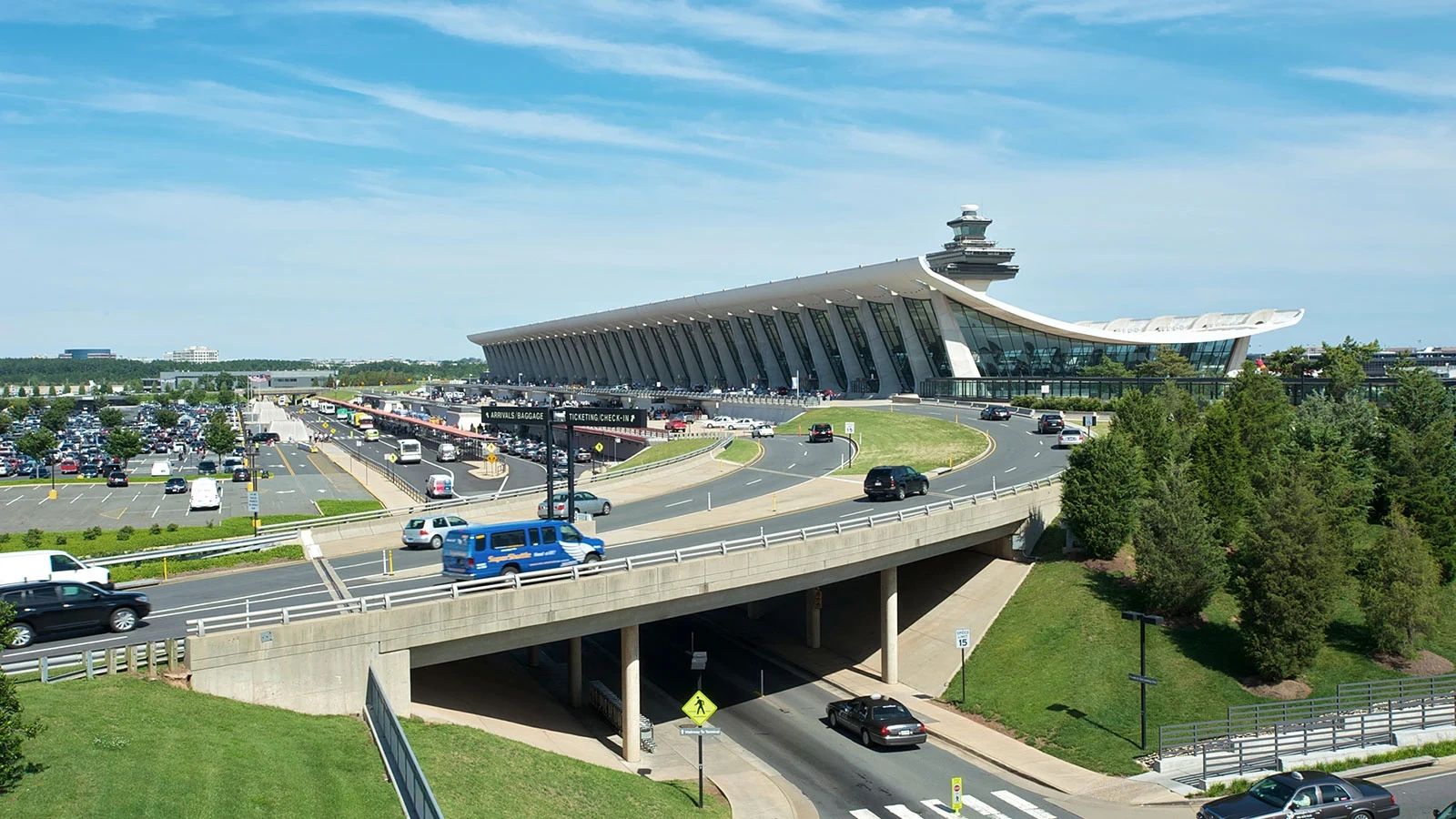 Dulles Cab - (703)-629-0320 - IAD, DCA, BWI