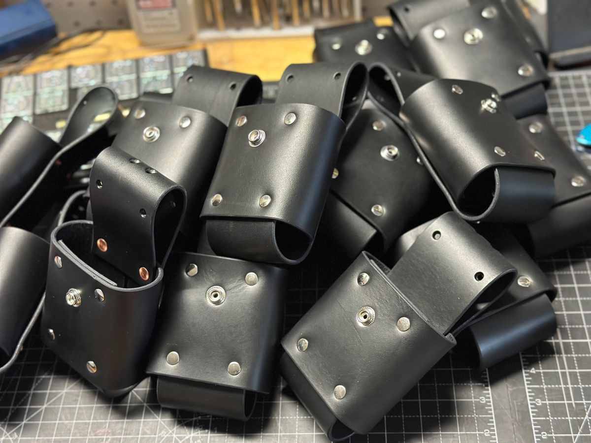 Universal Radio Case