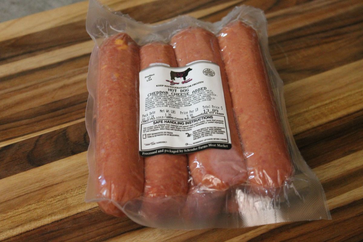 CHEDDAR PORK HOT DOGS