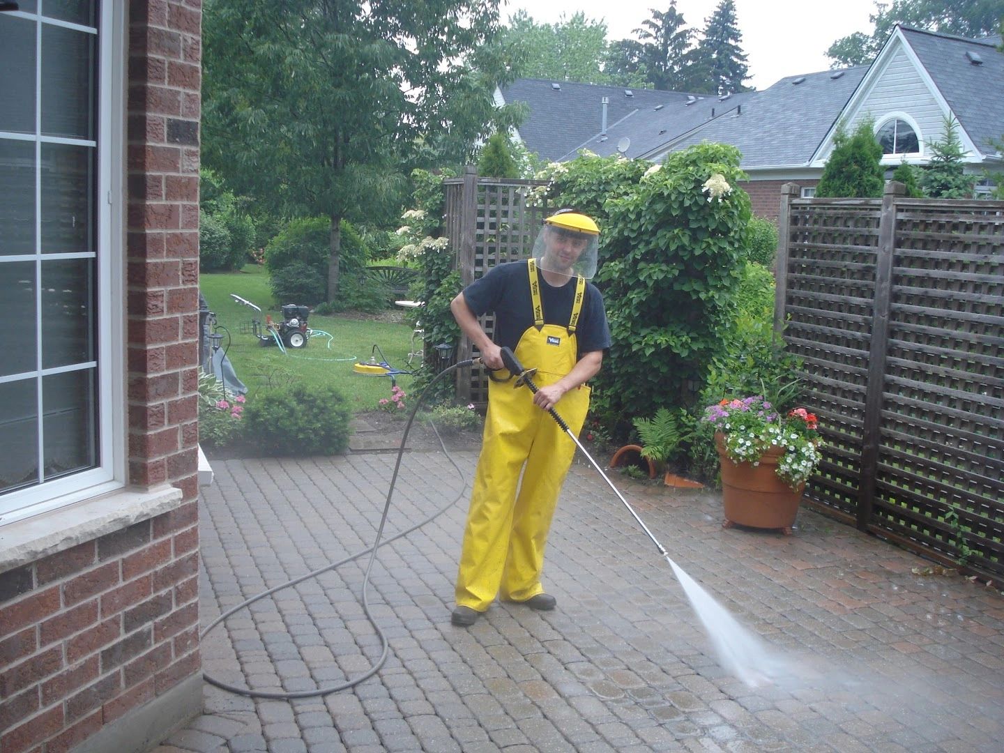 Interlock Sealing Services. Driveway Interlock Sealing.