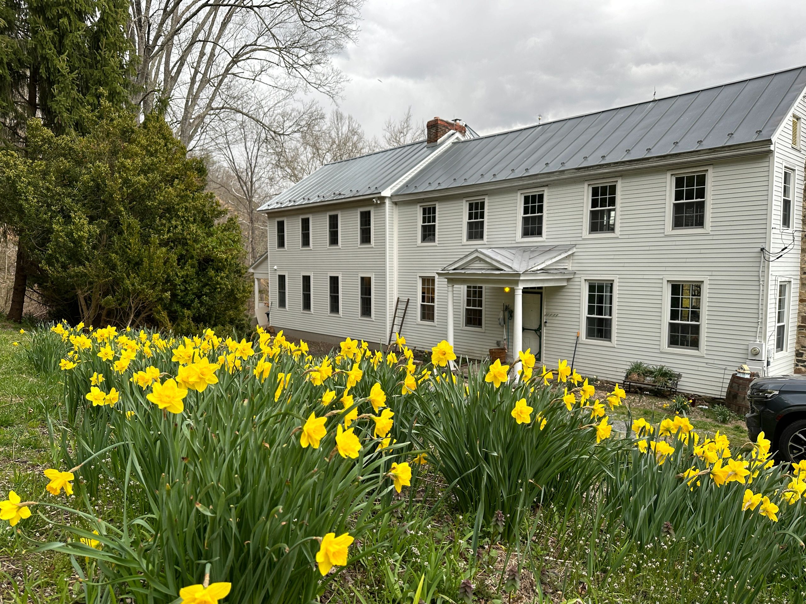 Experience Glamping Reimagined at Riverdale Farms