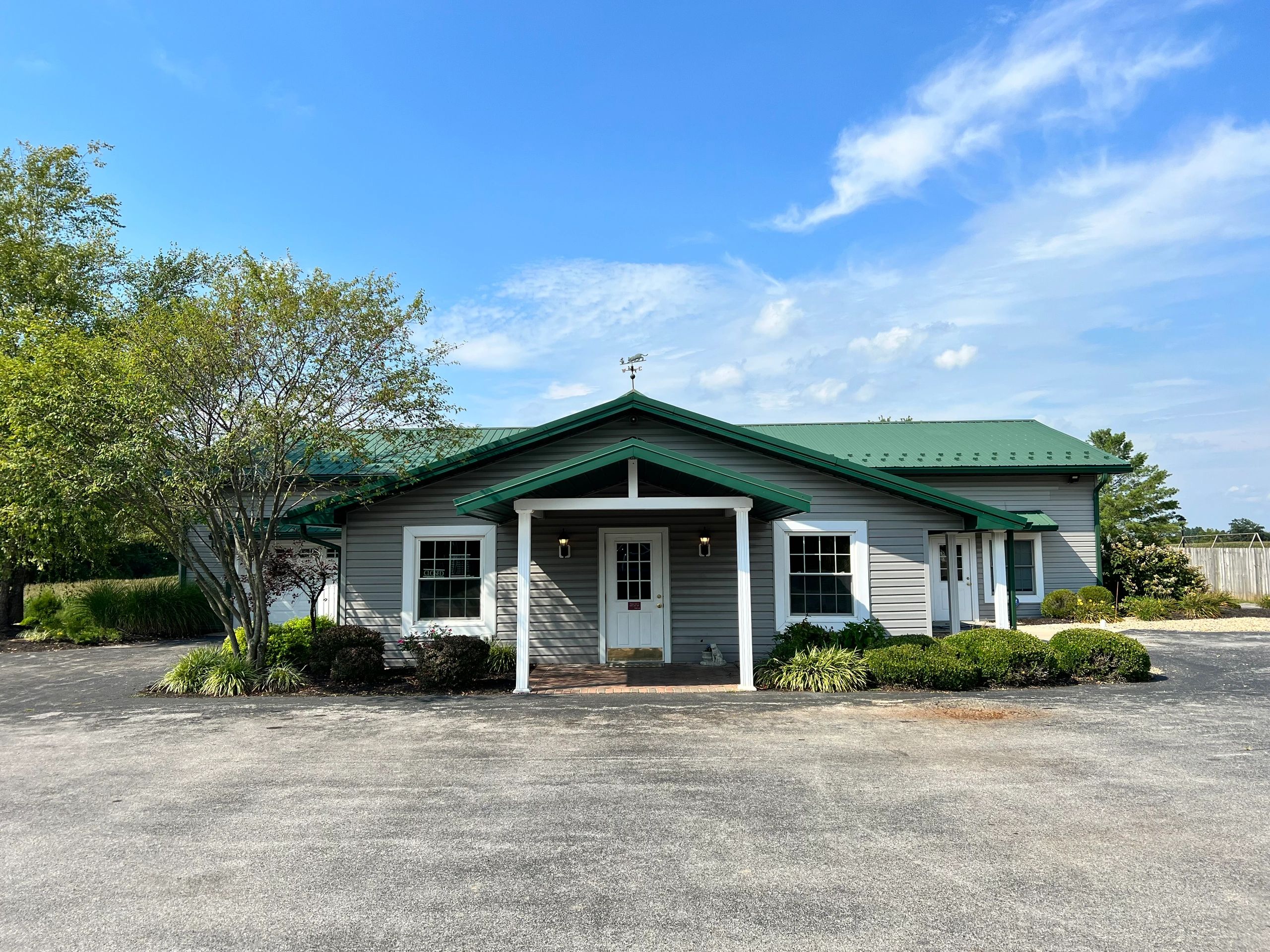 Spring Mill Veterinary Service | Dog Cat Cows Horse Sheep