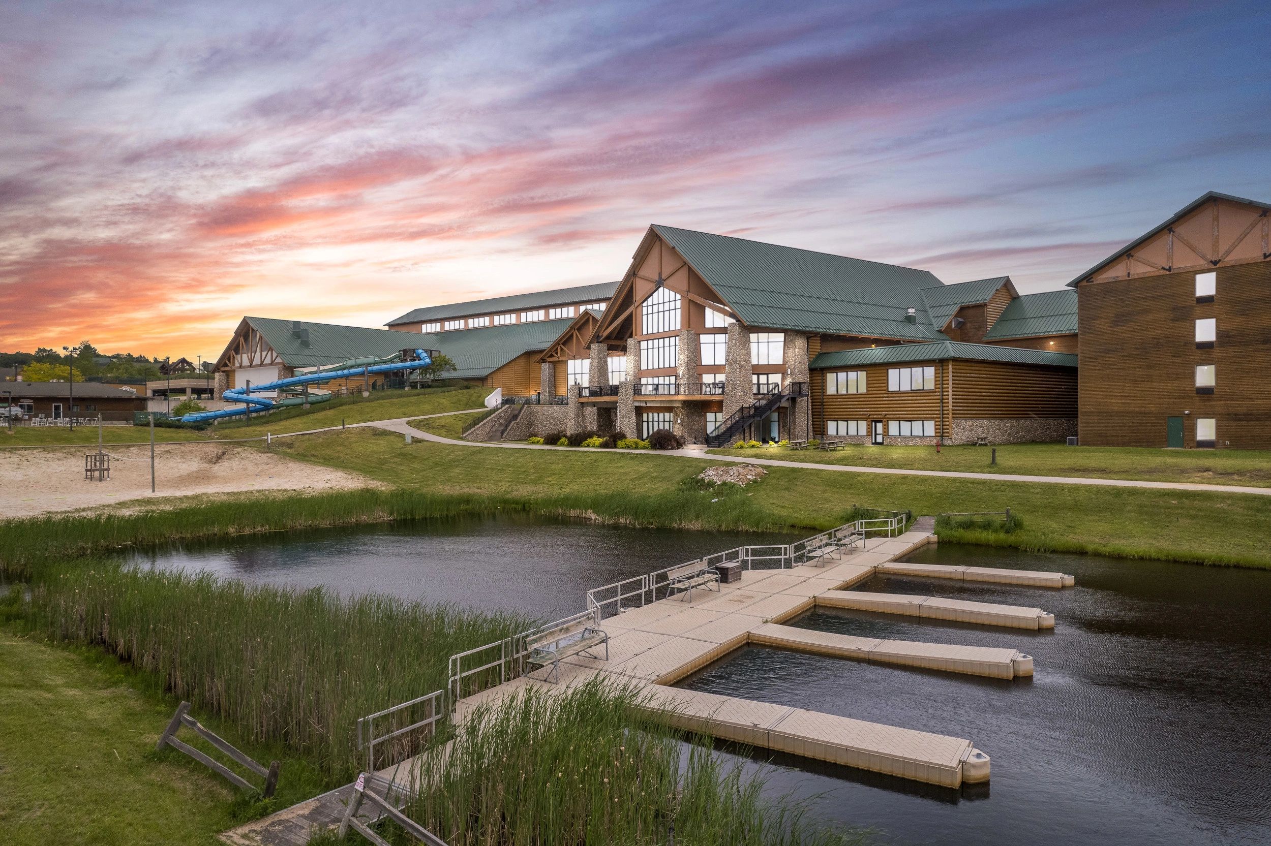 HOME [www.threebearsresort.com]