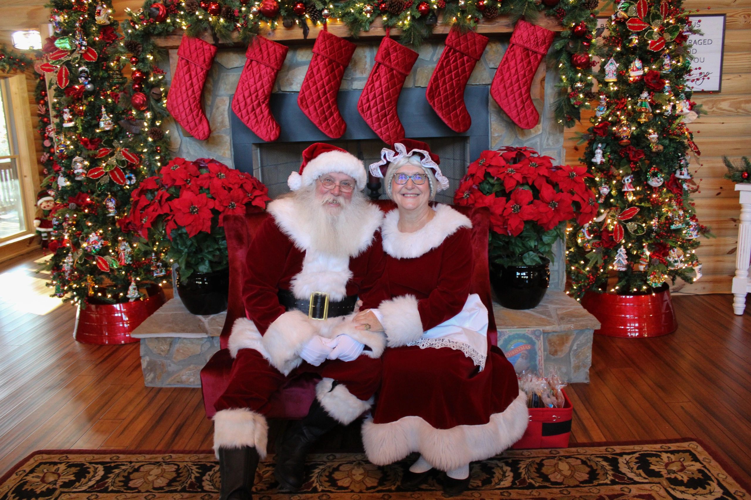 Midlands Santa LLC - Santa Claus, Mrs. Claus