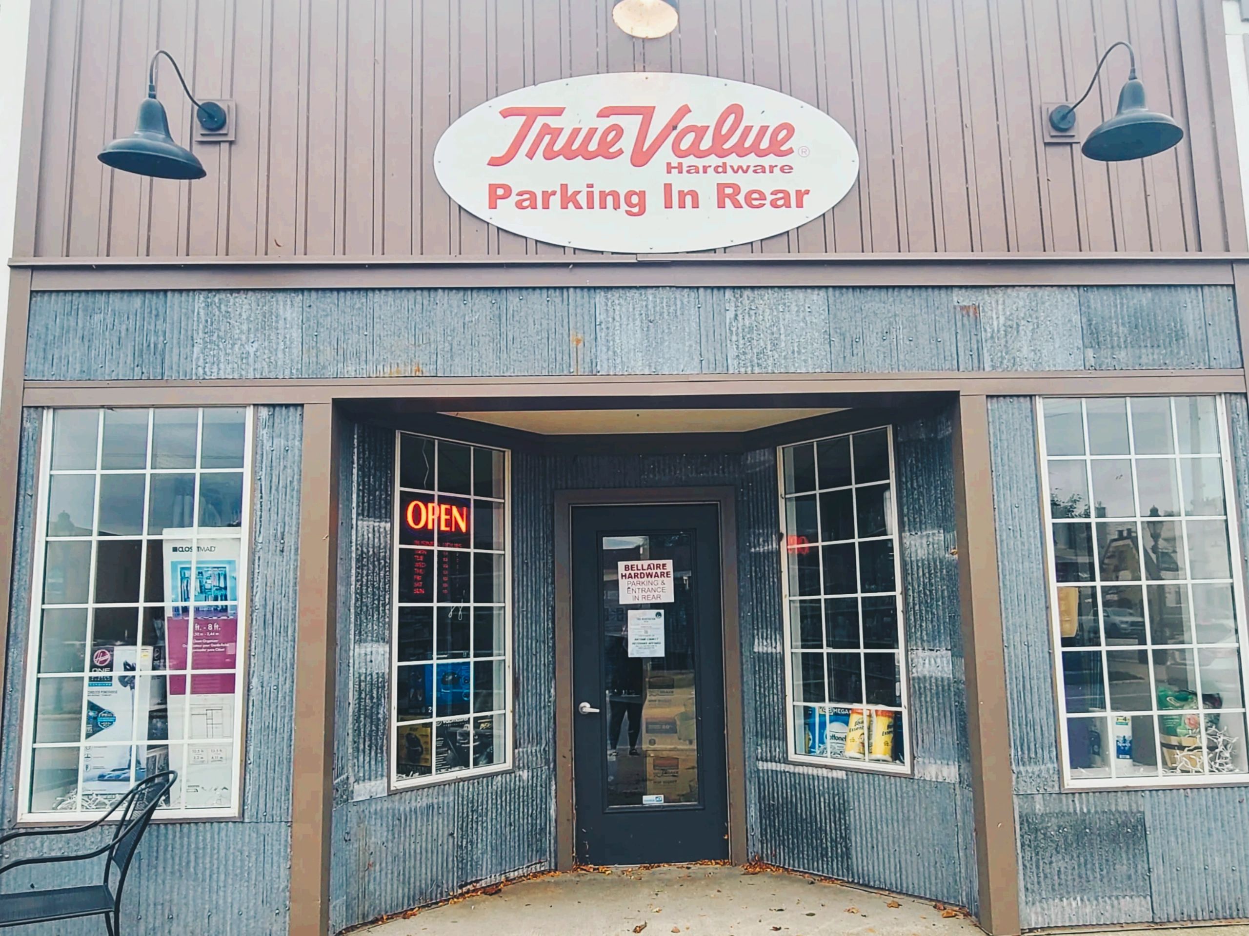 Home [bellairehardwaremi.com]