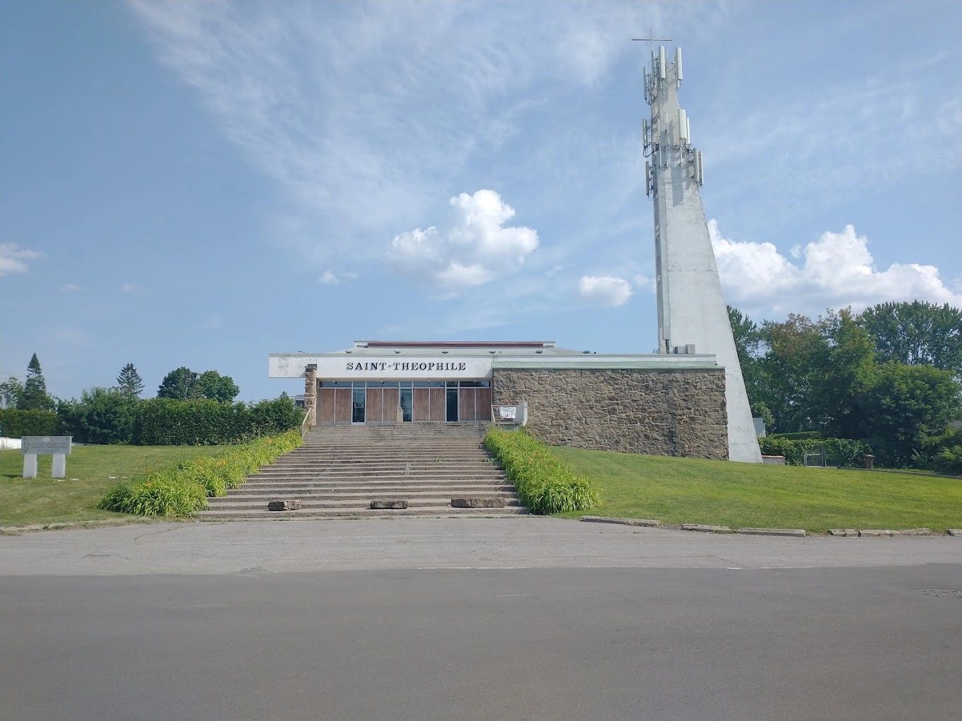 Église Saint-Théophile