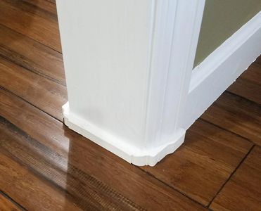 Gaps Doorframes - Casing Kickers