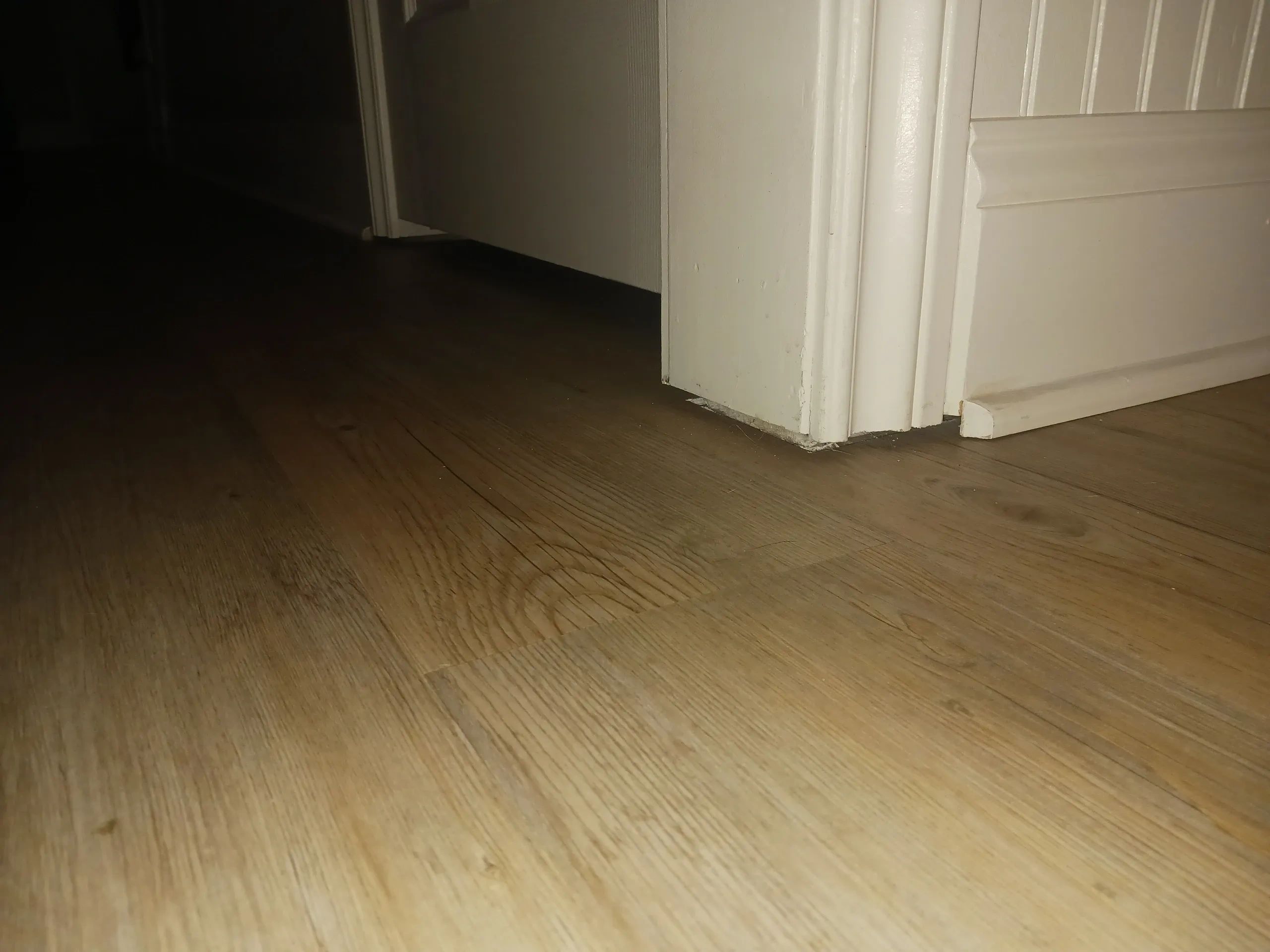 Gaps Doorframes - Casing Kickers