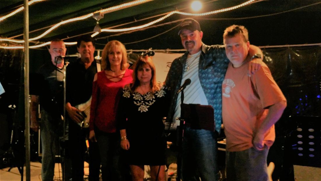 Robin and The Hoods - Robin and the Hoods, Band, Robin & the Hoods