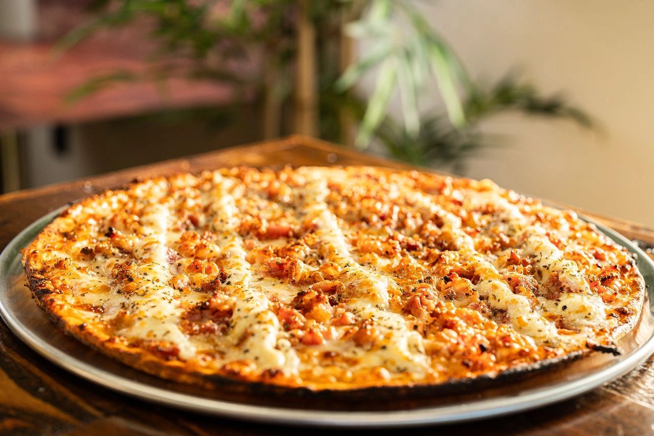 Tata's Brazilian Gourmet Pizza