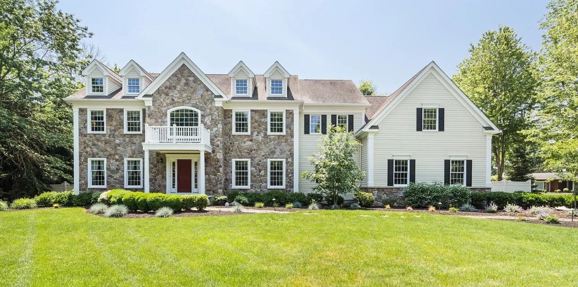 Lori Skapper Realtor