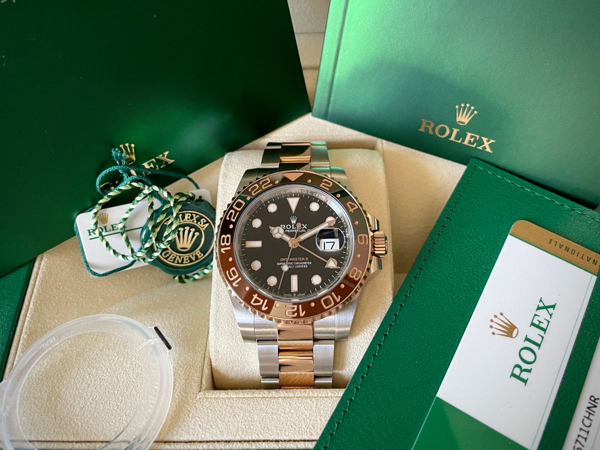Rolex GMT-MASTER II | 126711 CHNR Rootbeer Full Set