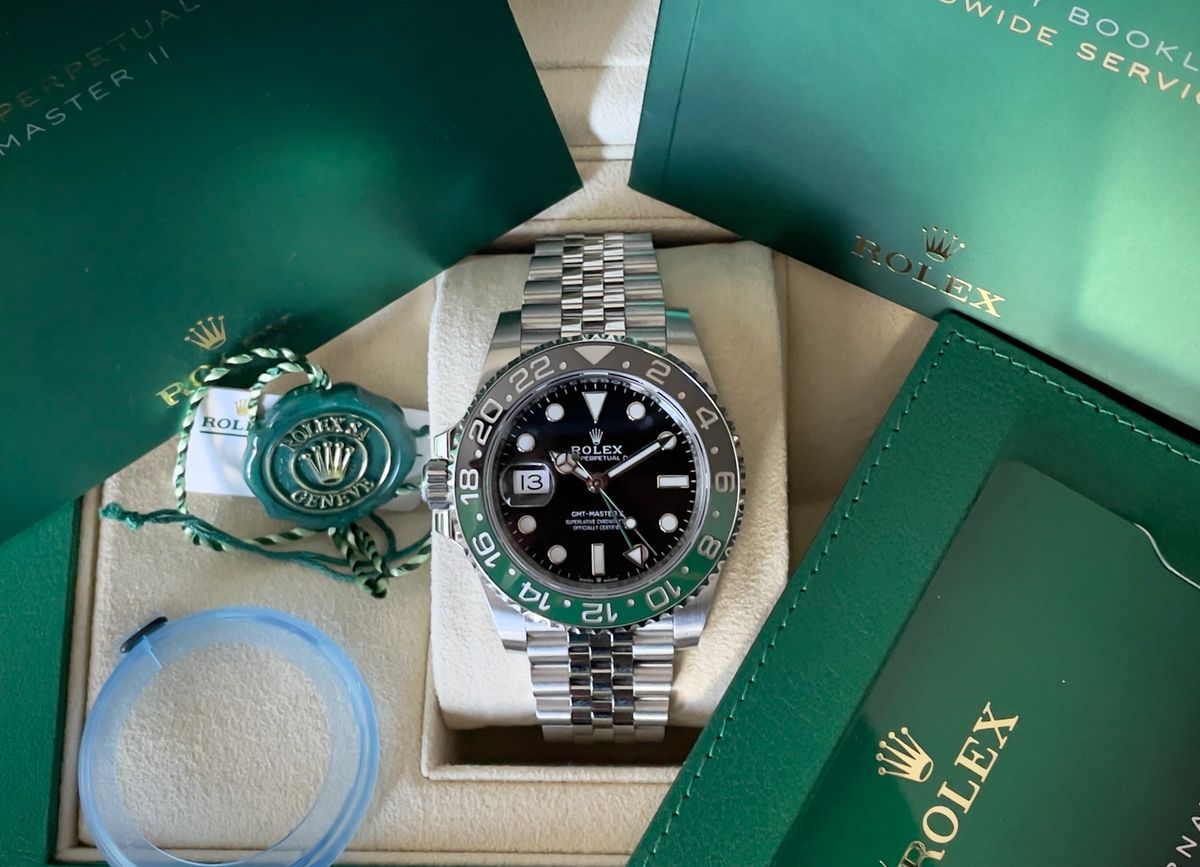 Rolex GMT MASTER II | 126720VTNR - Full Set
