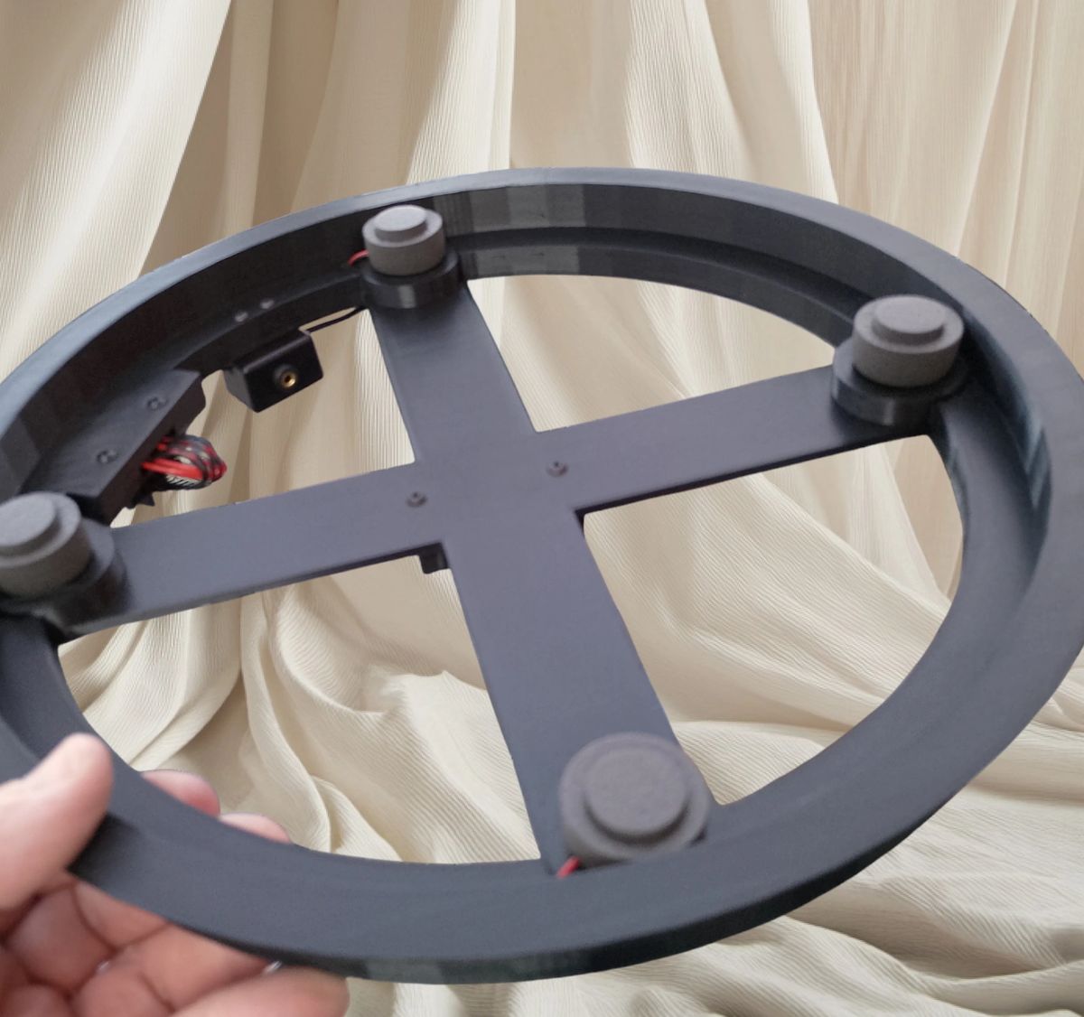 Sonic balance with side bar