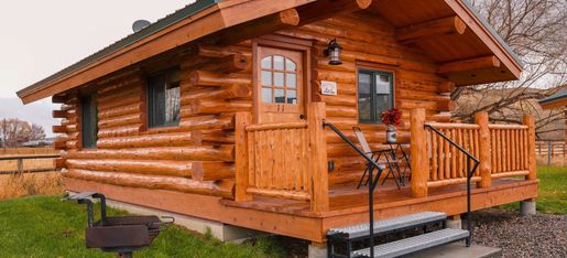 J & J Cabins - Hotel, Cabin Rentals, Vacation Rentals, Log Cabin