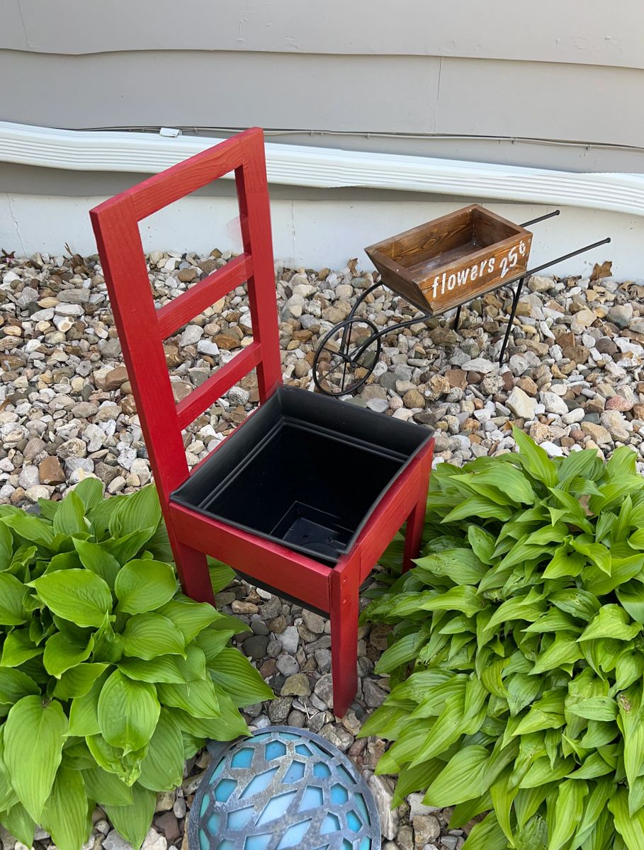 Farmhouse Chair Planter by Woodshed Art