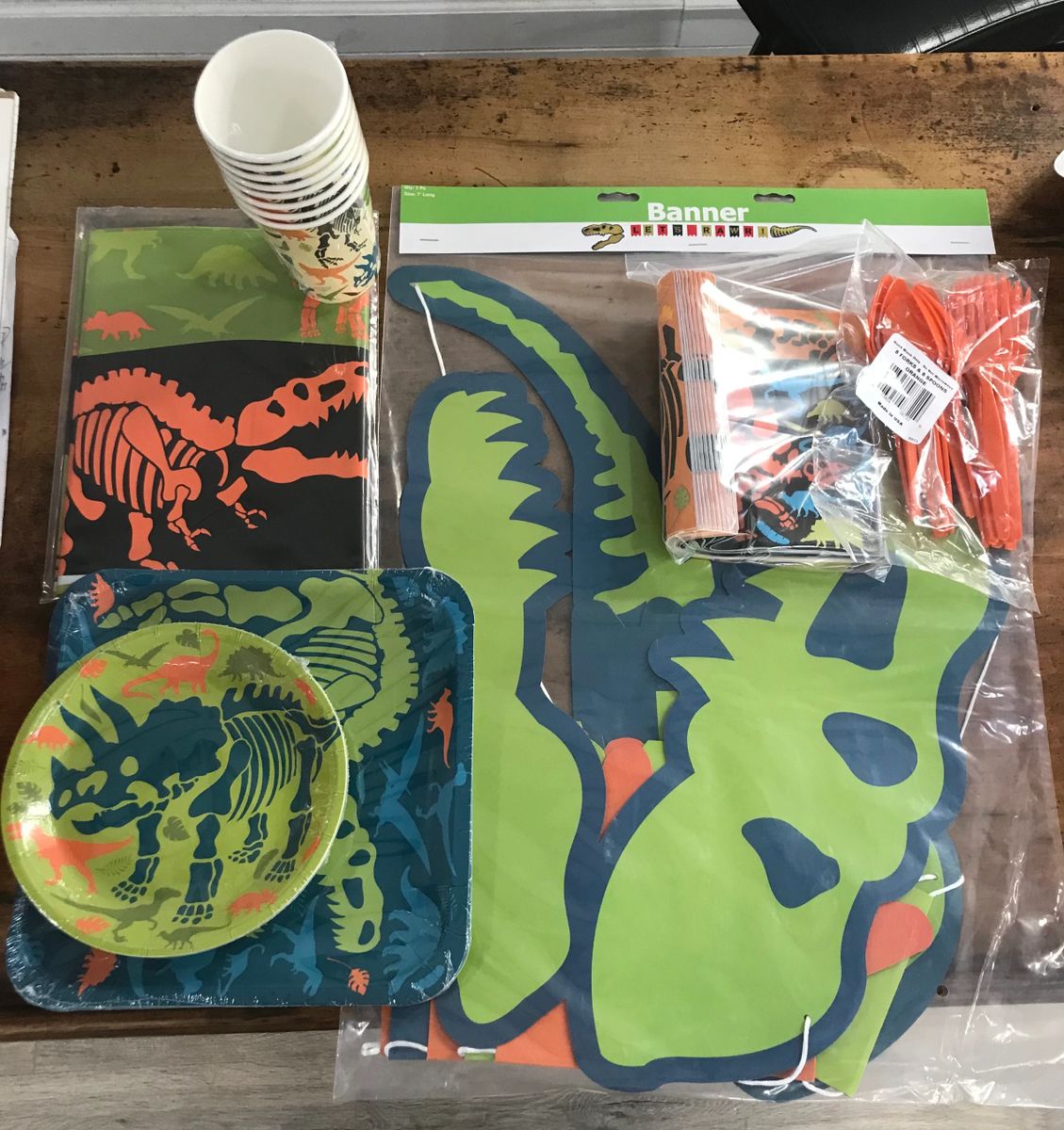 Dino-mite Party Pack
