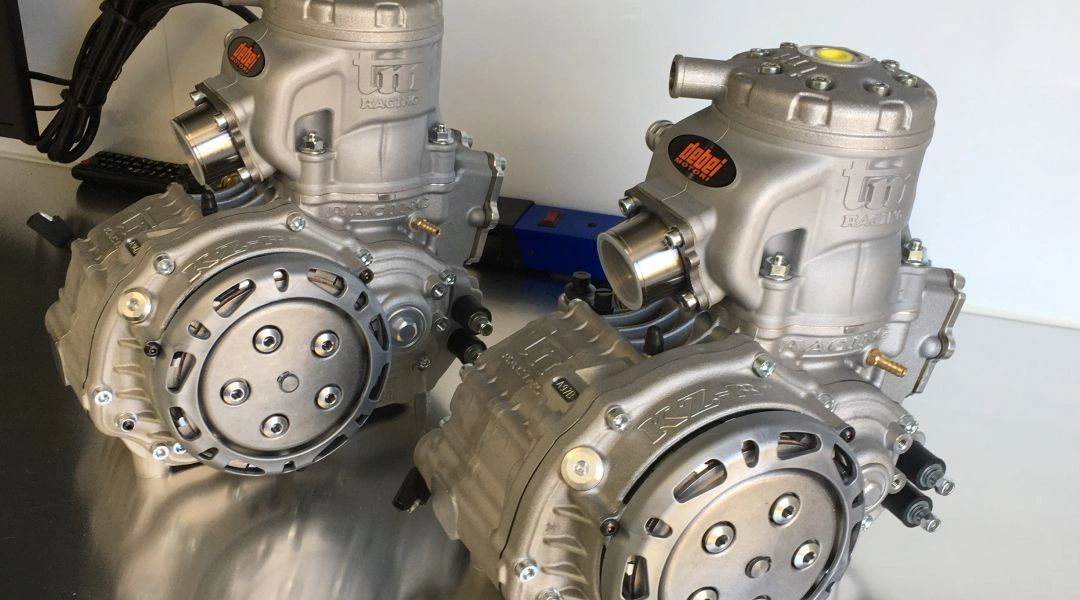 TM KZ-R1 Engines