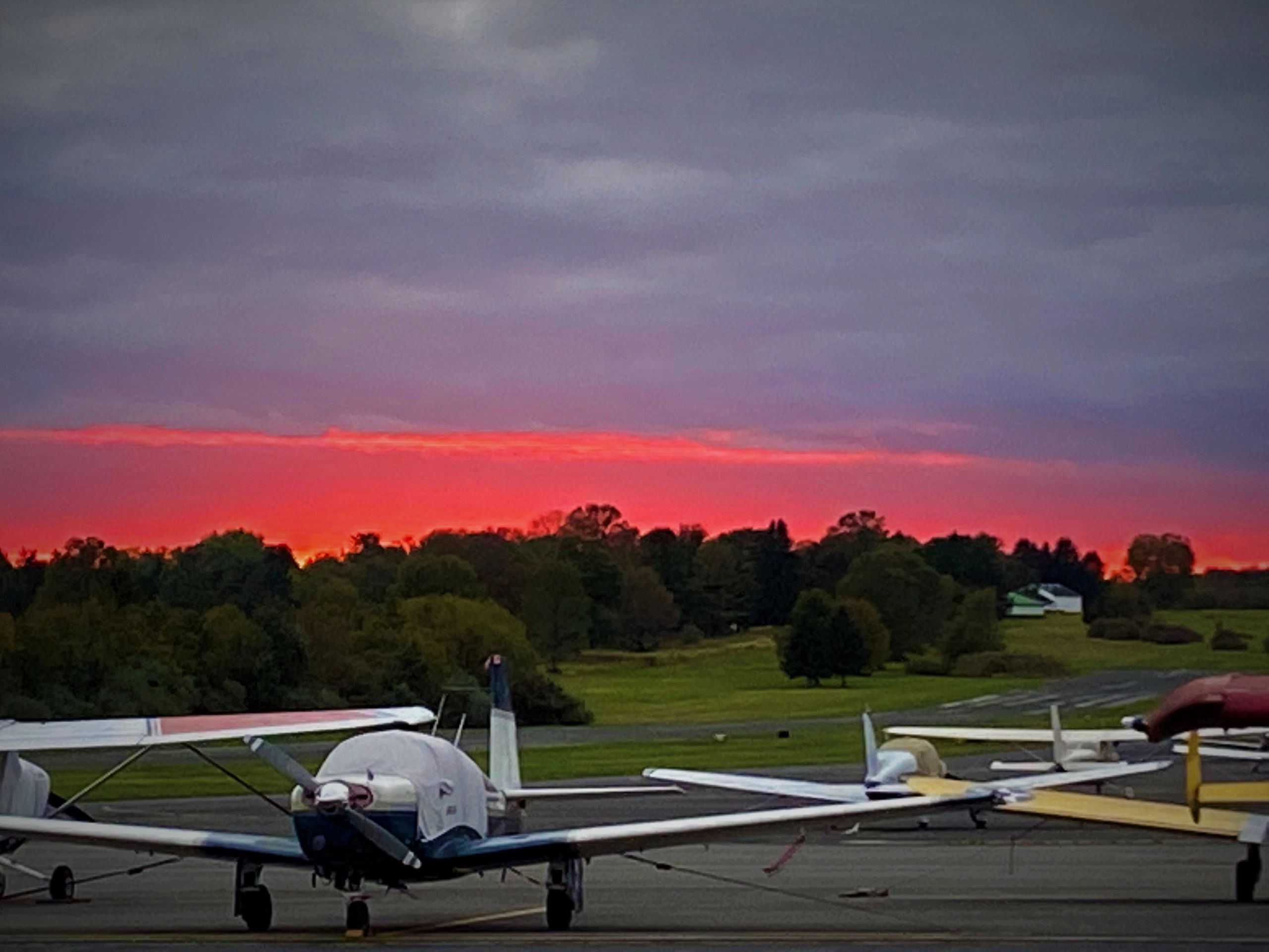 Trenton-Robbinsville Airport - Home