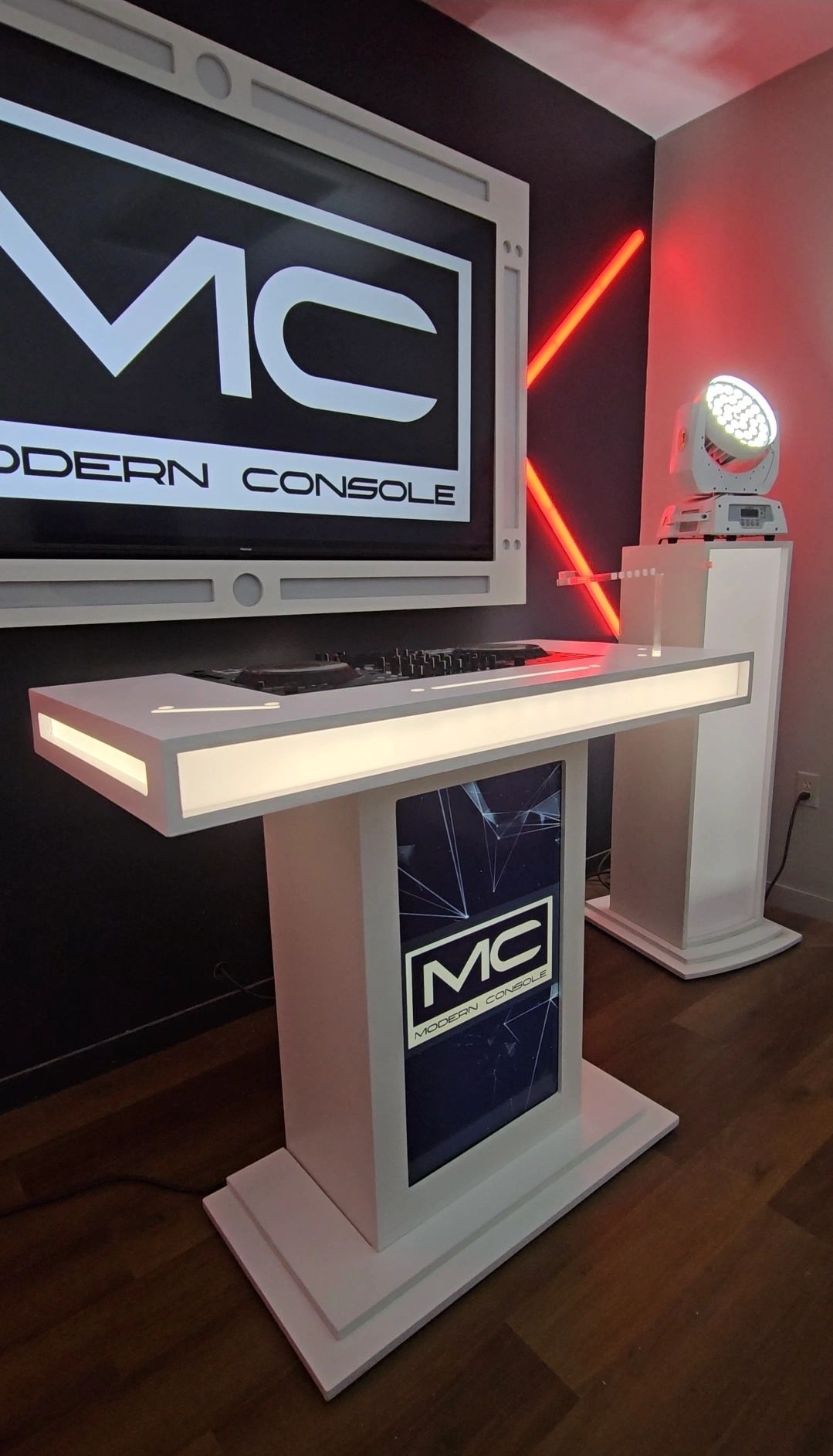 Modern Console DJ: Stylish Booths & Tables for DJs