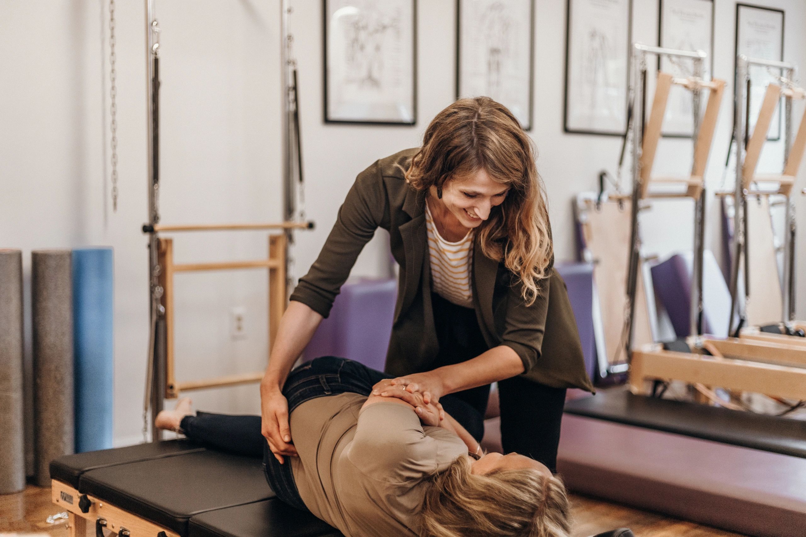 Chiropractor - Healthy Habit Studio