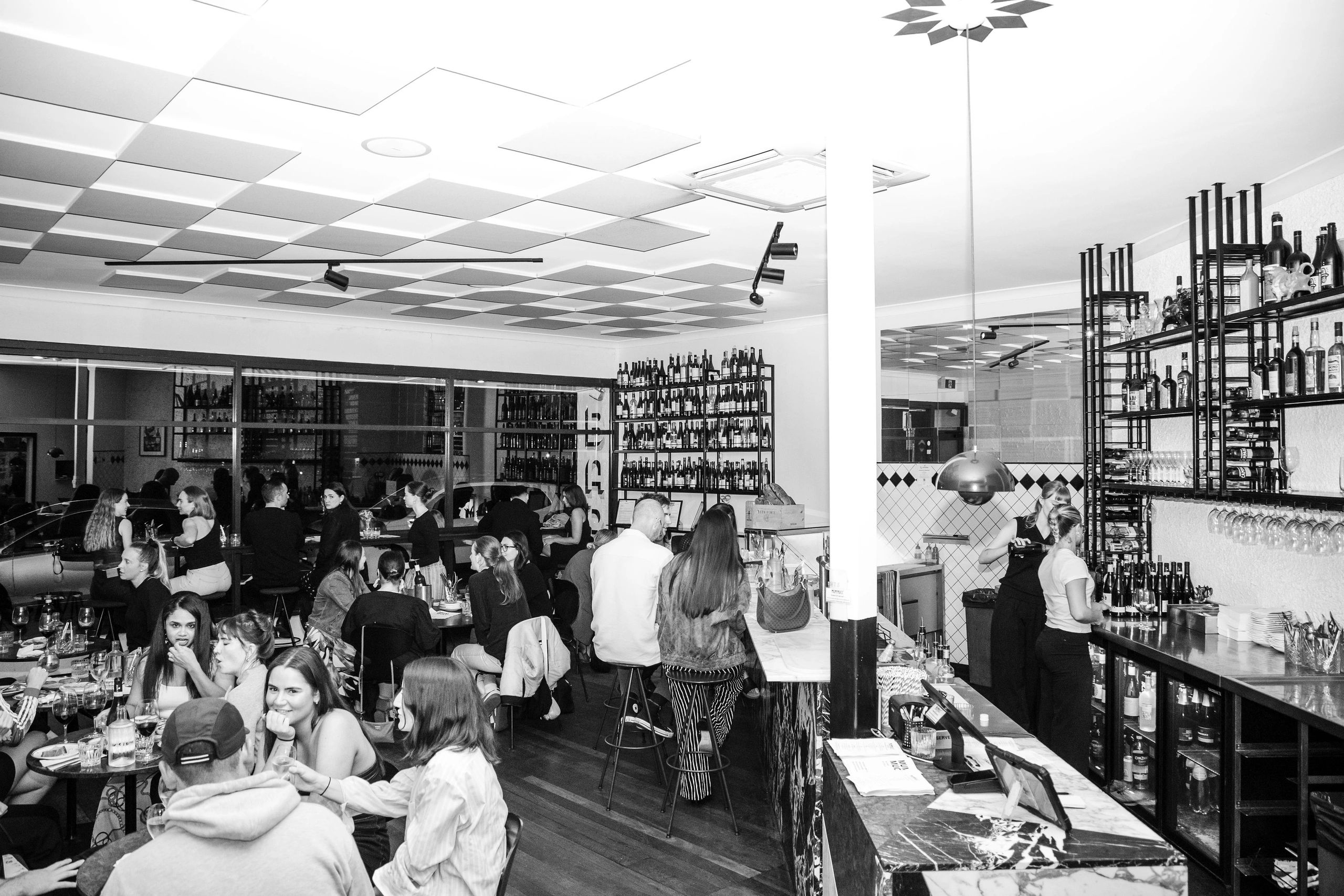 Authentic Italian Wine and Pasta Experience at Mummucc'