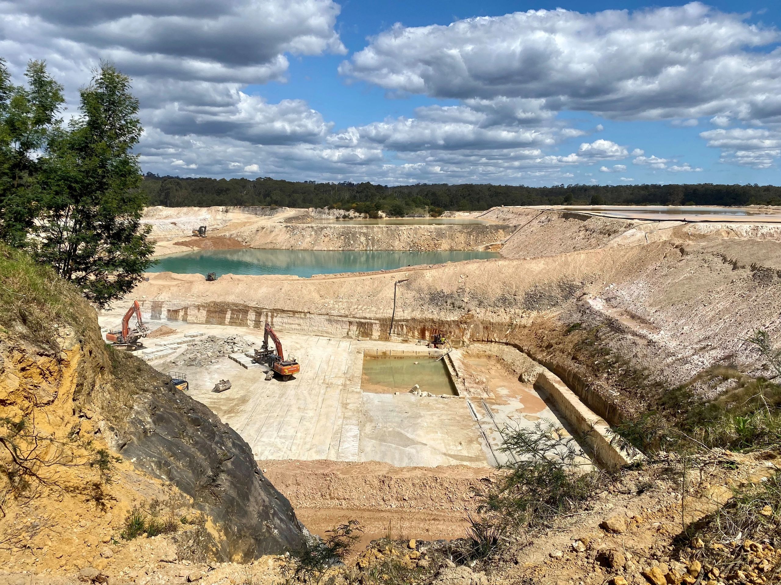 Dixon Quarry Group - Quarry, Wholesale Sand Products, Sandstone