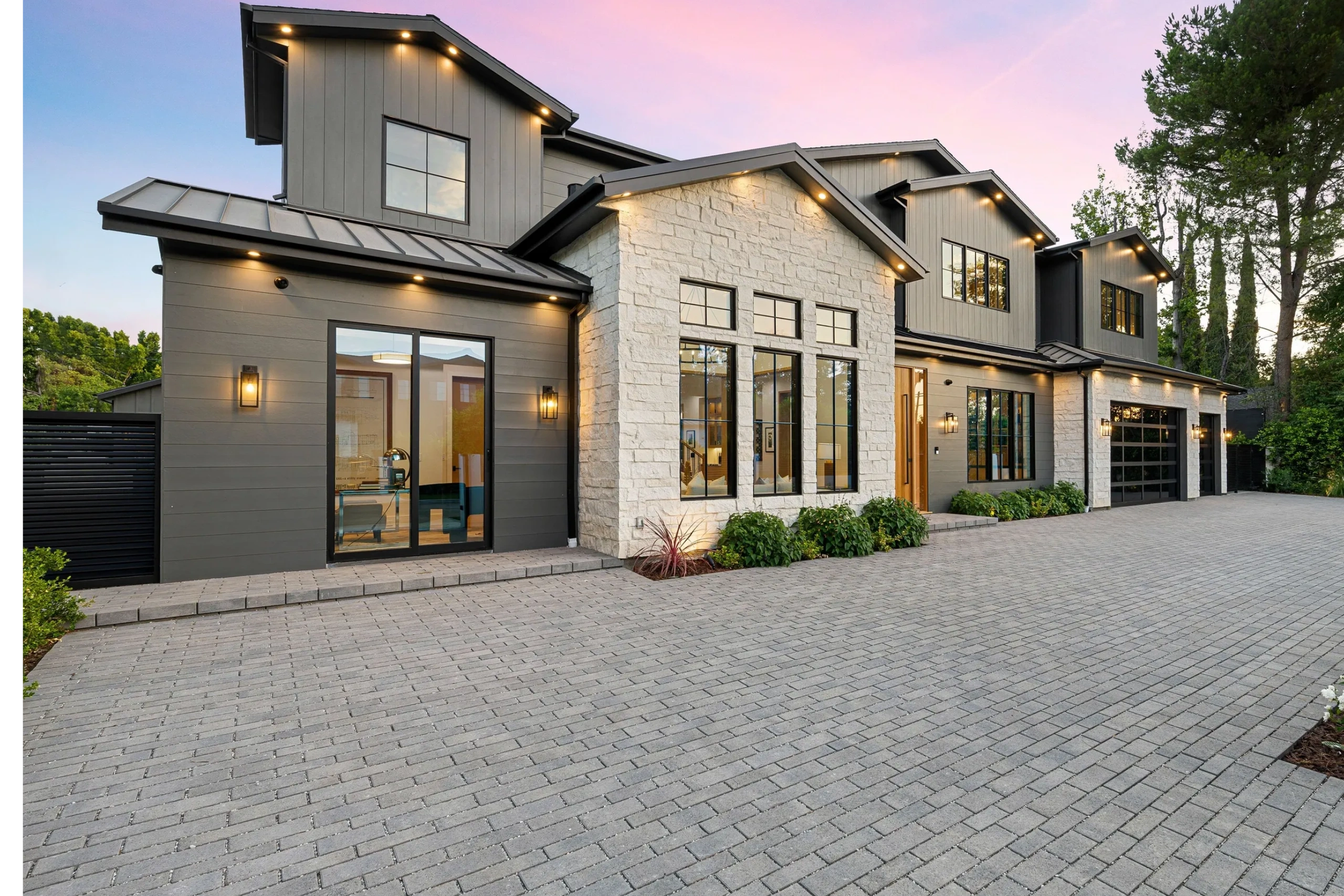 About | 1836 Construction