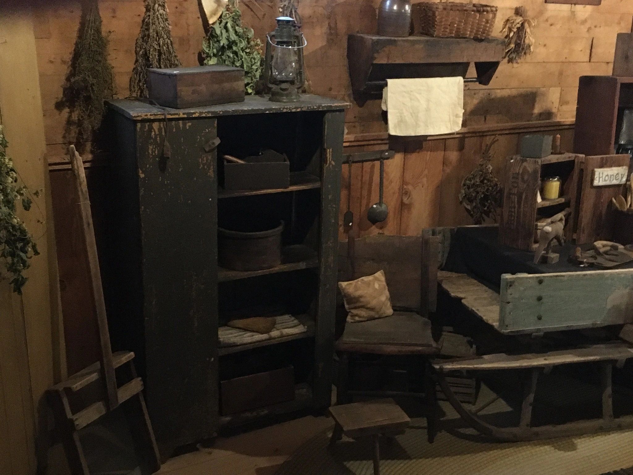 Butternut Barn - Antiques, Primitives