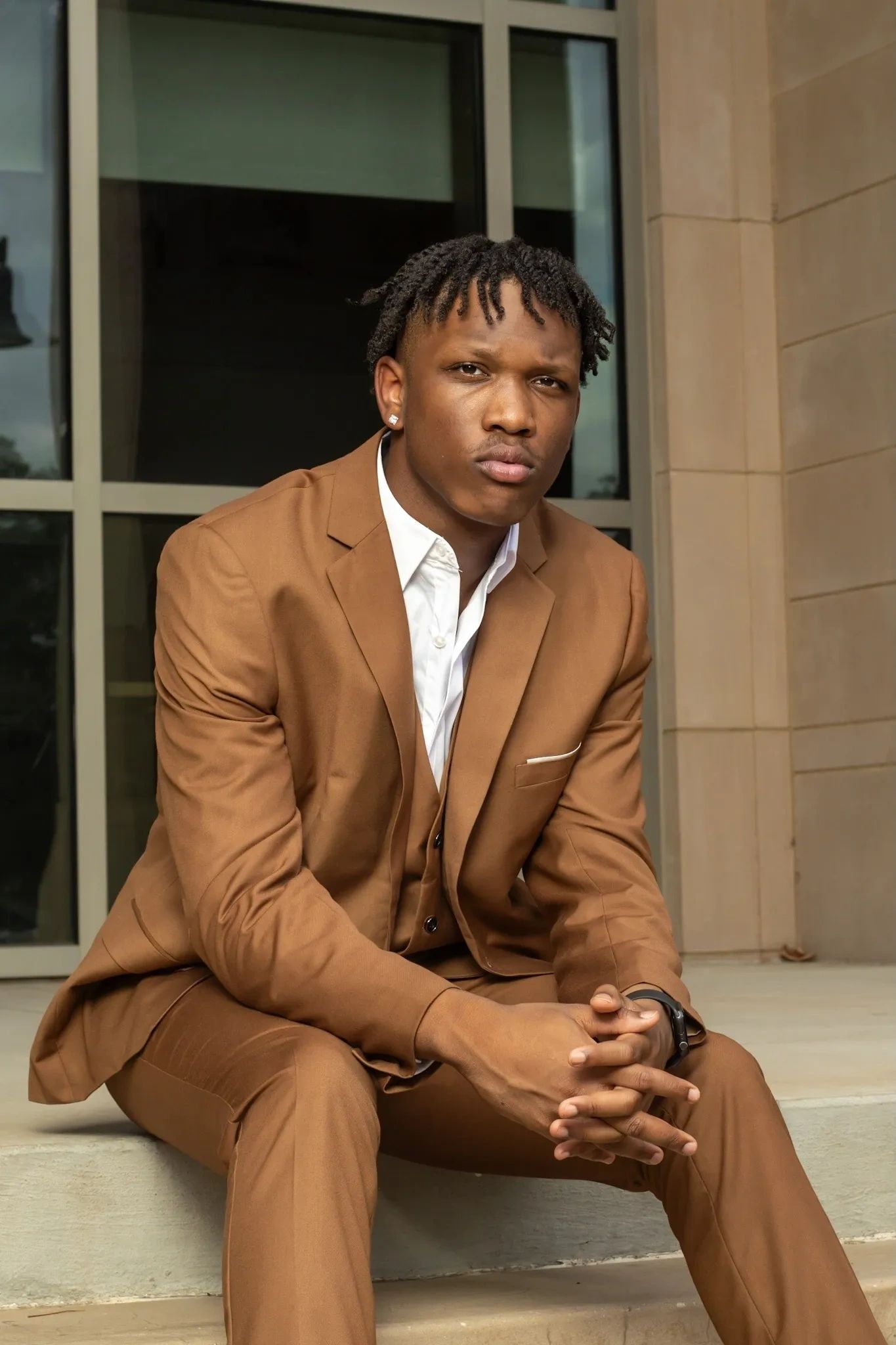 HOME [aidaneslinger.com]