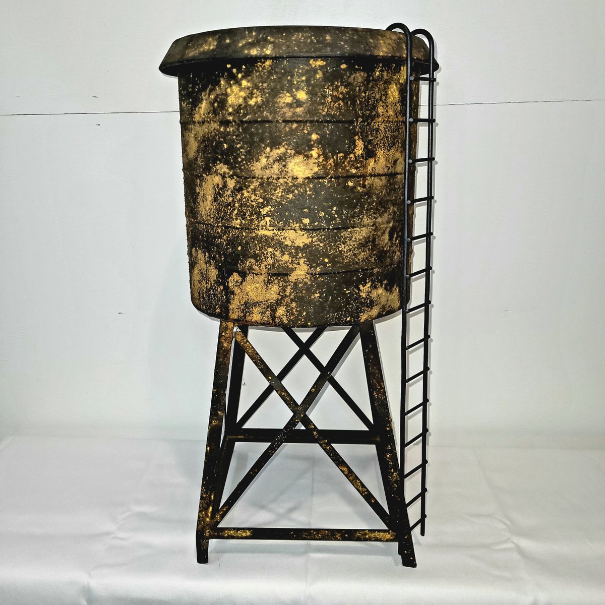 Metal Water Tower Planter (Large)
