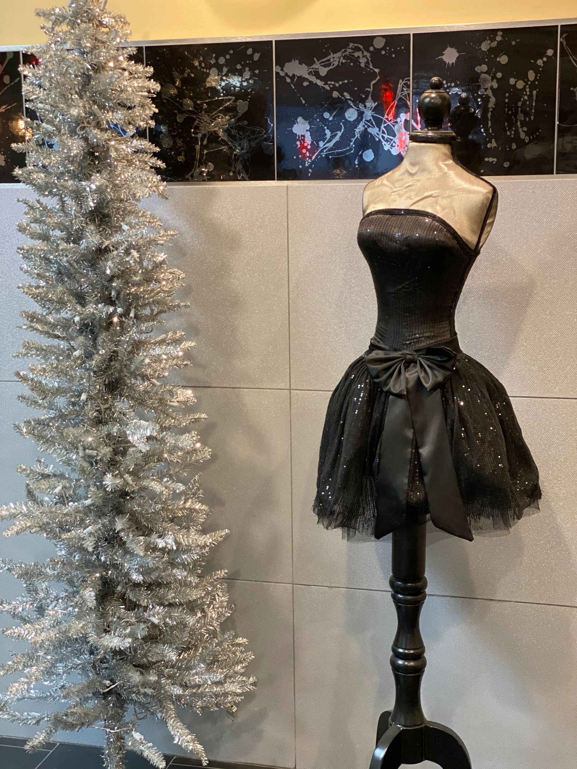 downstagedancewear.com - Dance Apparel, Dance Store, Dance Shoes