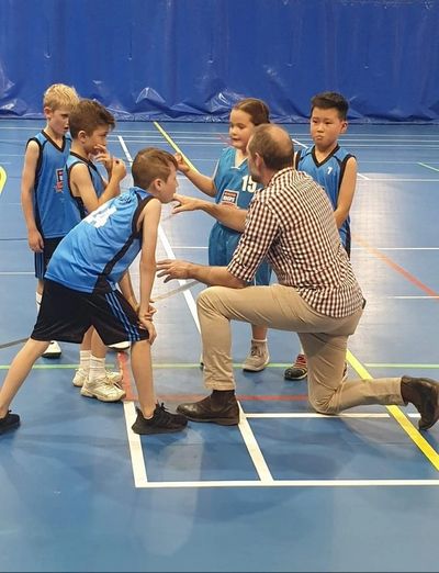 Become a Volunteer | Hoops Connect