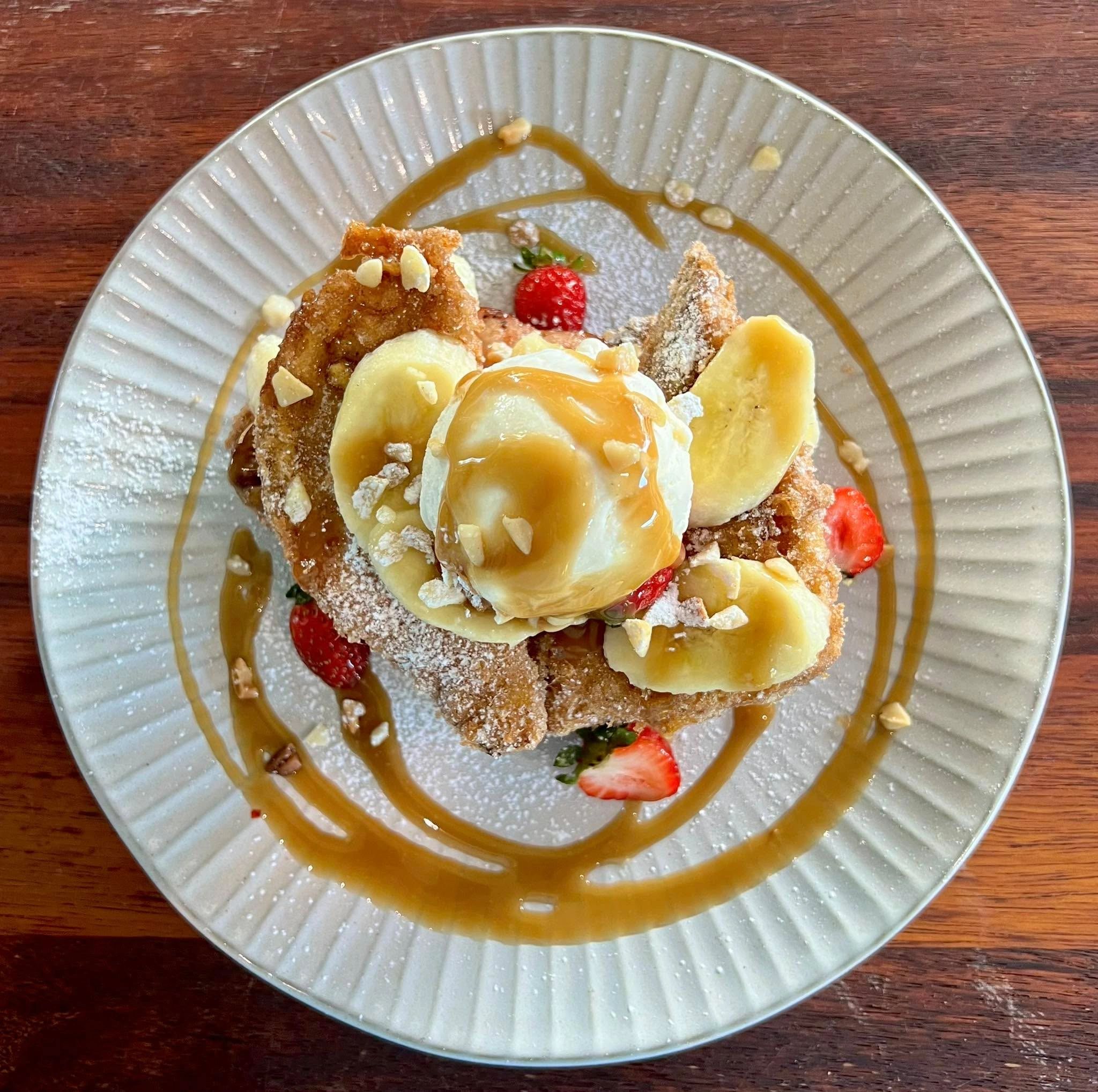 The French Canadian: Breakfast and Dessert French toast