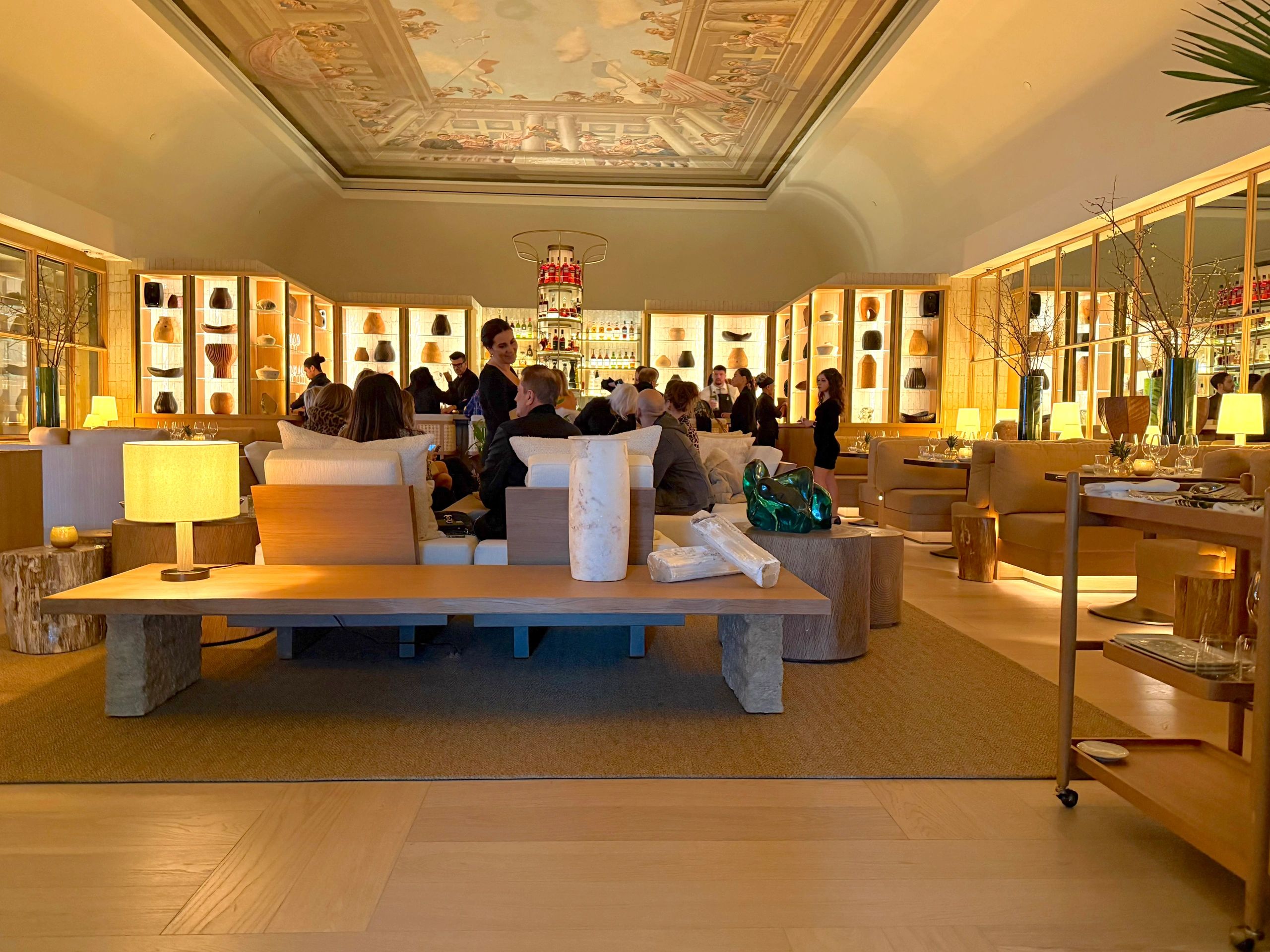 Tutto Mare at Royal Poinciana Plaza — A New Palm Beach Classic
