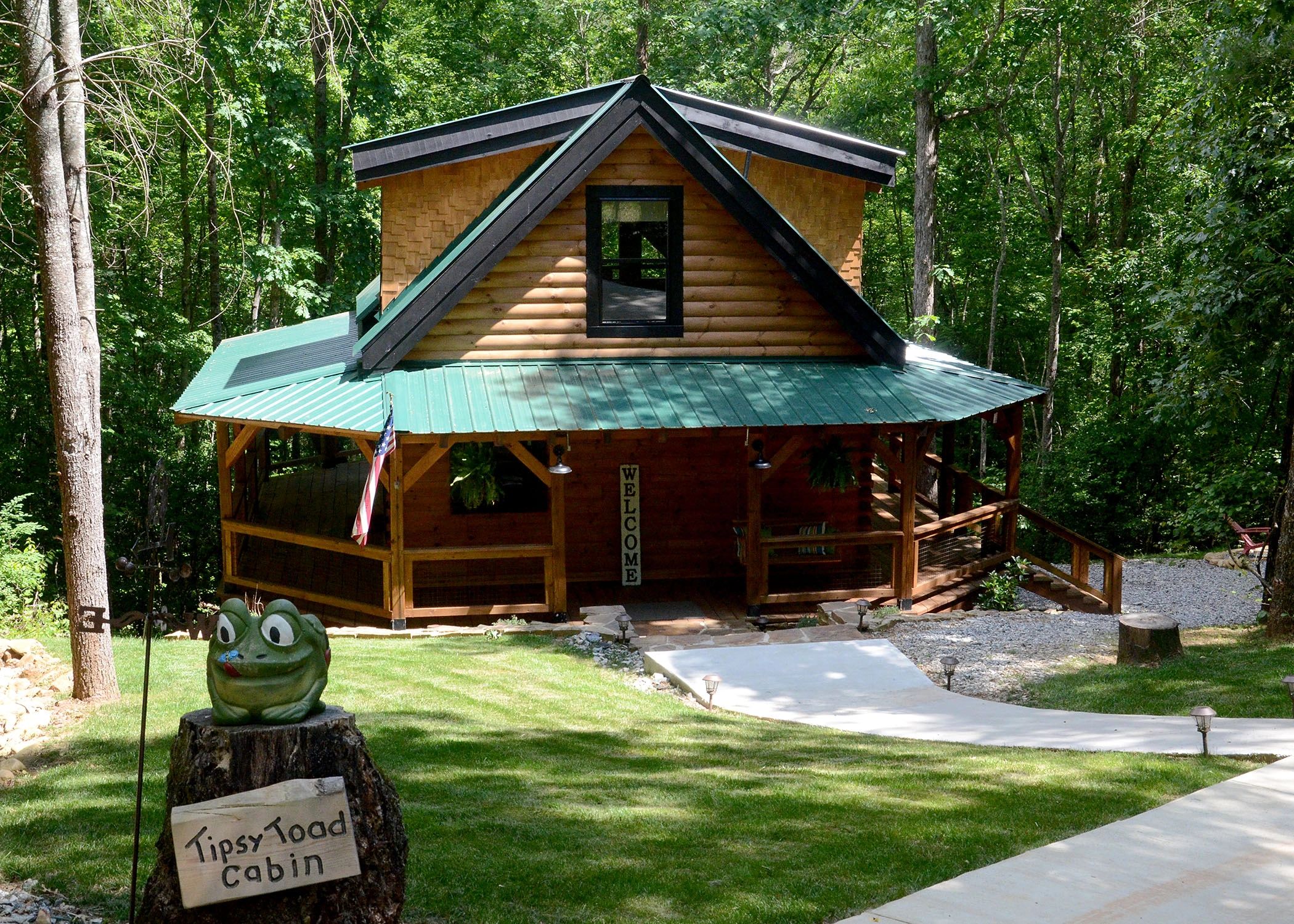 Tipsy Toad Cabin