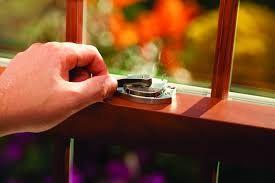 What You Need to Know About Vinyl Window Hardware