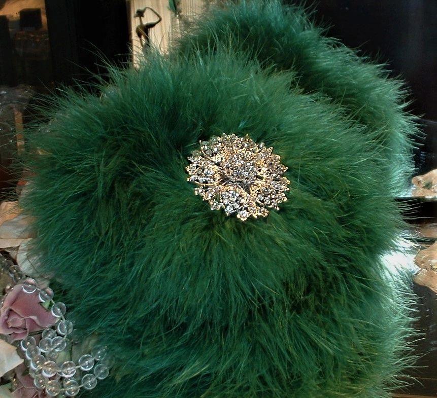 Puffing Gorgeous Powder Puff ~ Ivory Fur Puff Trimmed in Dark Emerald ...