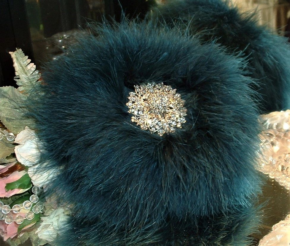 Puffing Gorgeous Powder Puff ~ Ivory Fur Puff Trimmed in Dark Teal ...