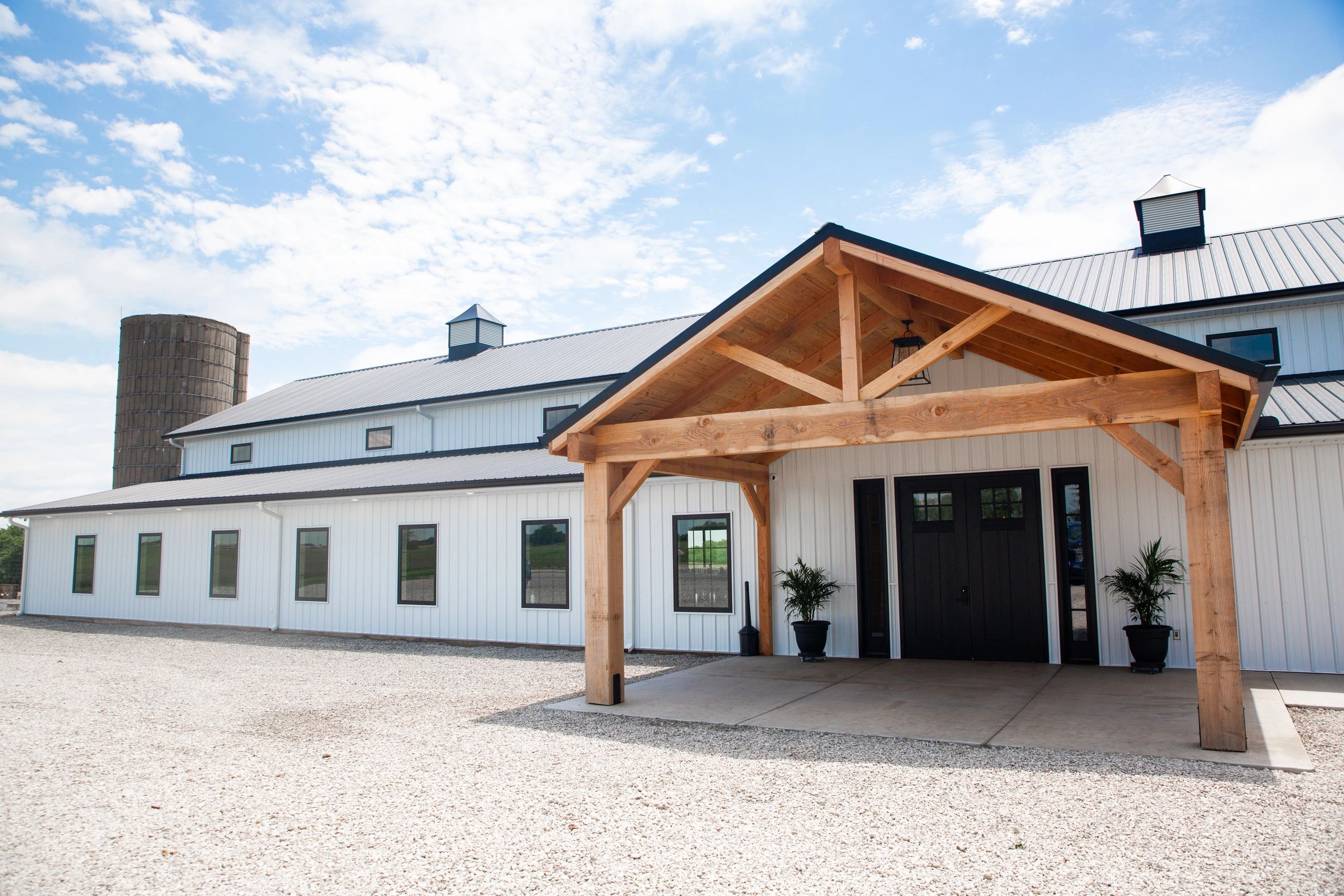 Northeast Kansas Wedding Venue | The Ranch House Venue