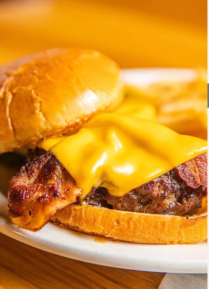 Burgers in South County | Concord Grill
