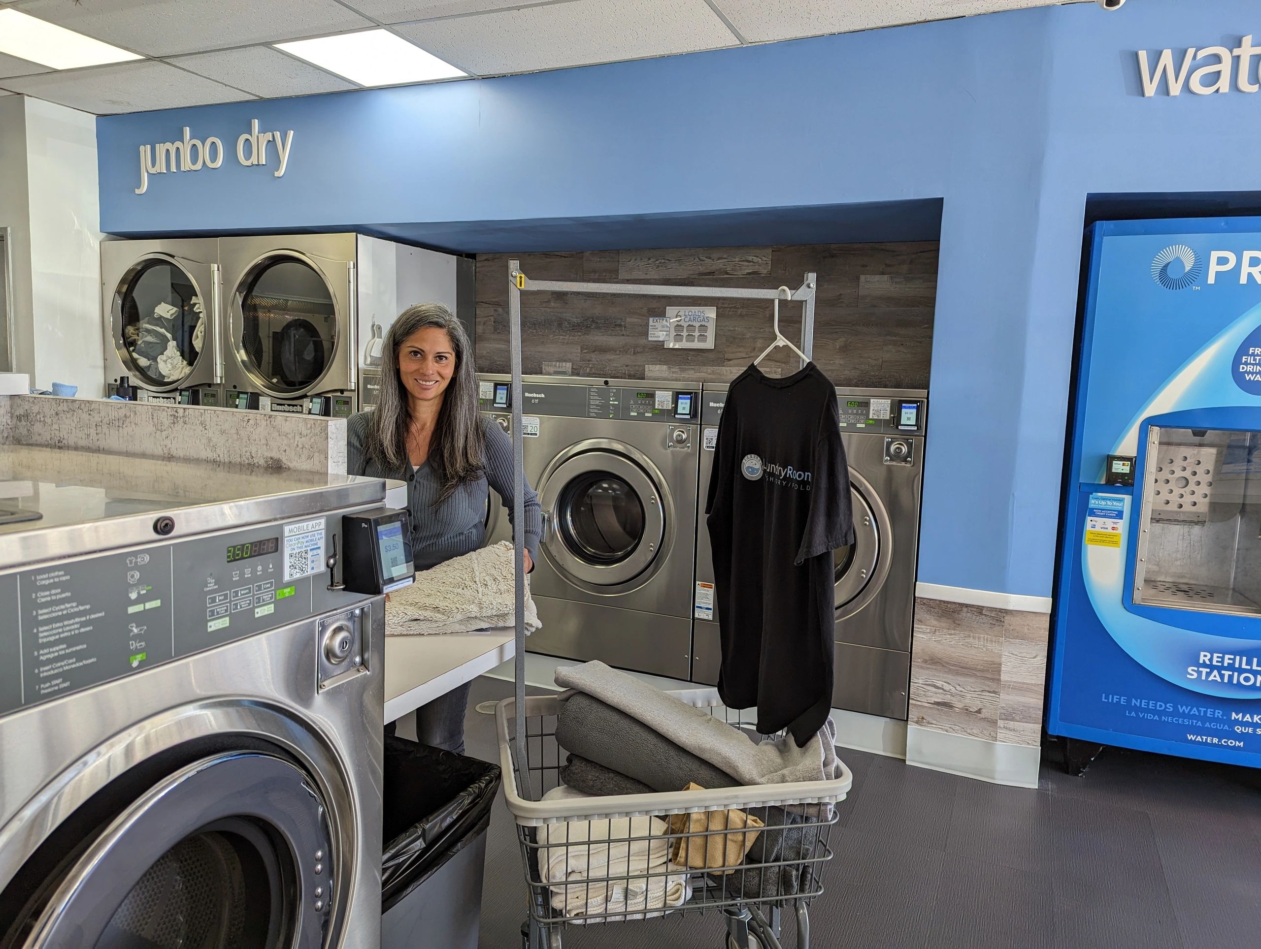 Wash Dry Fold, Laundromat, Laundry - Bubbles LaundryRoom - Cypress, California