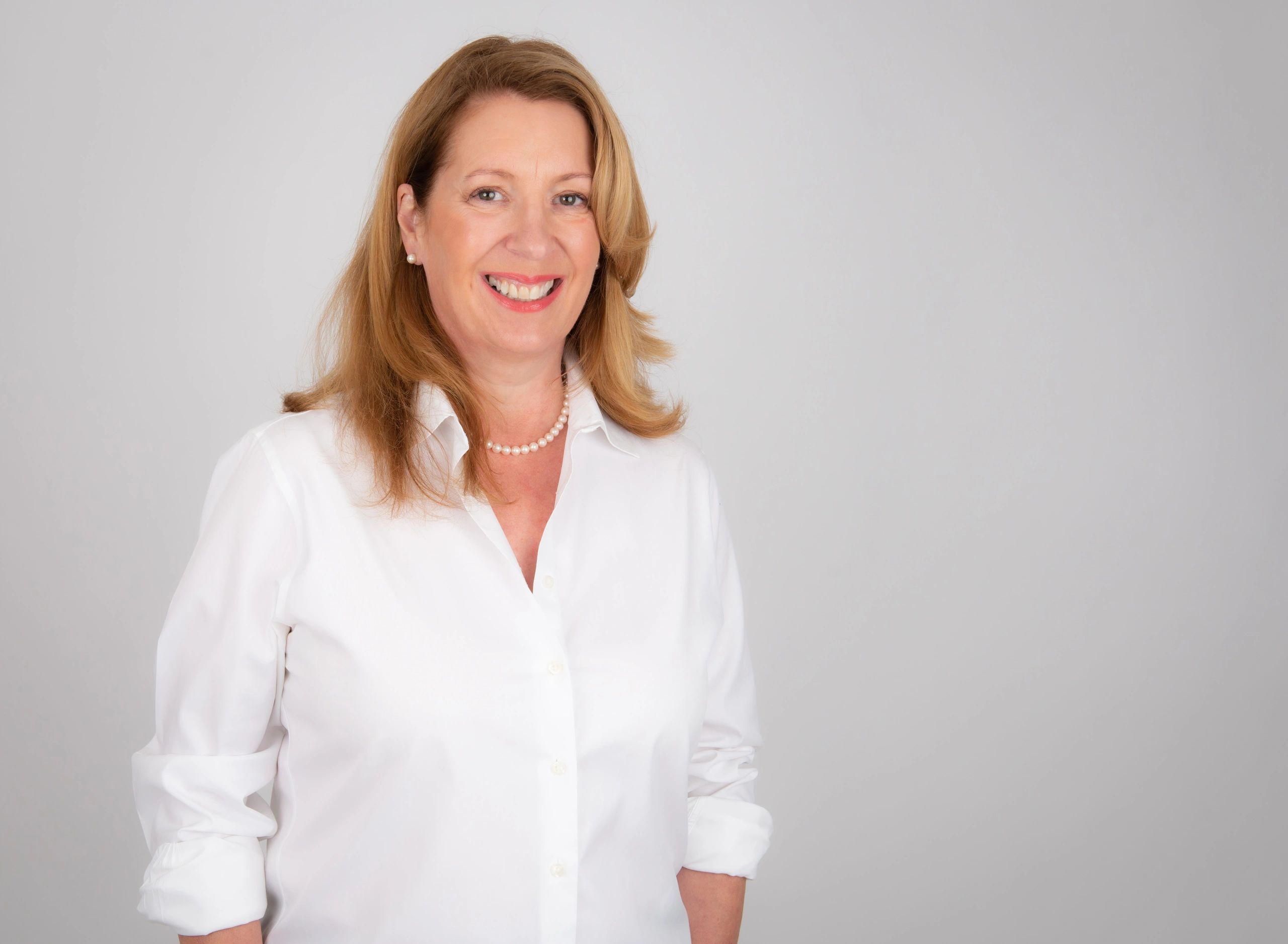 Celebrant in Buckinghamshire & Berkshire - Alison Scott