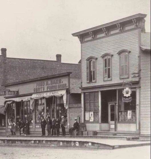 100 Main Street Property