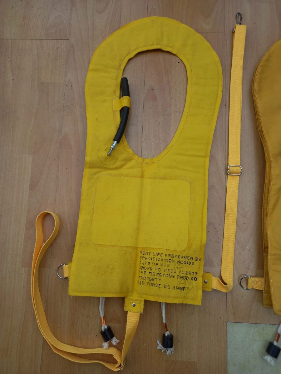 B4 Mae West Life Preserver