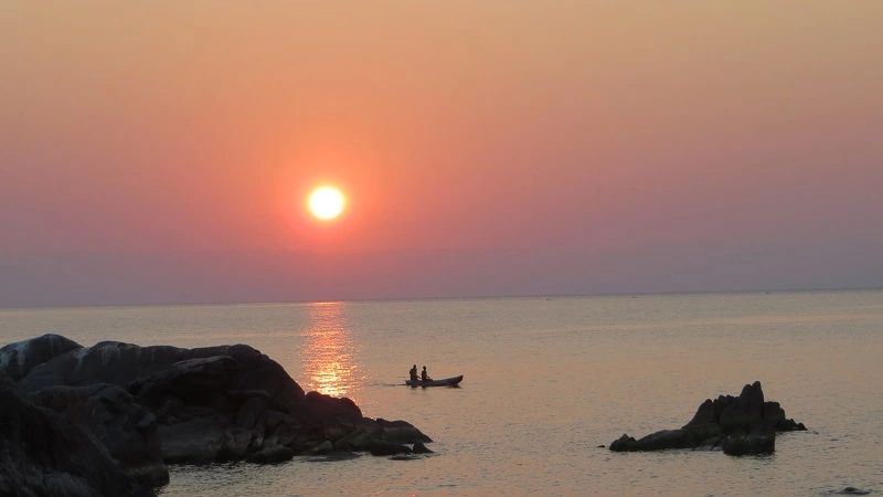 About | Usisya Beach Eco-Lodge