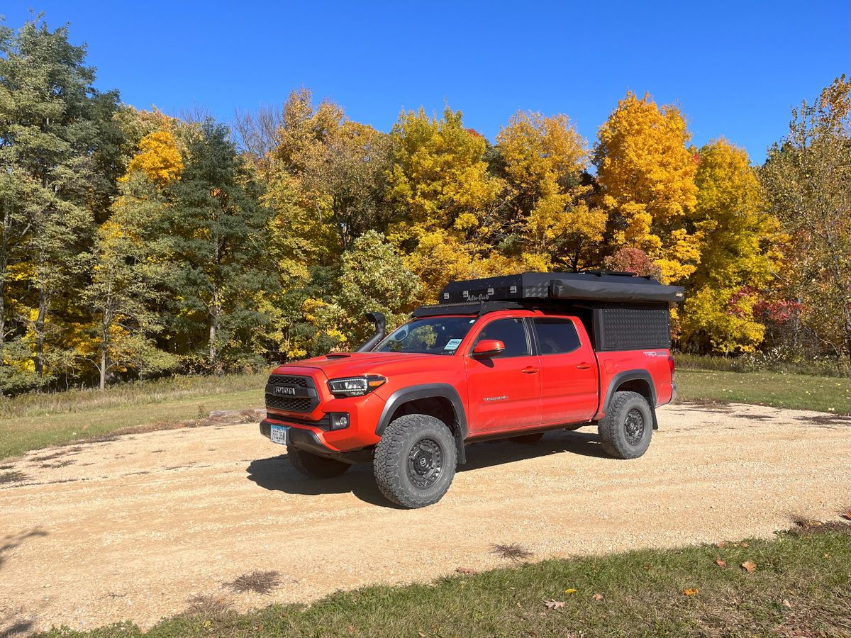 Alu-Cab Canopy Camper