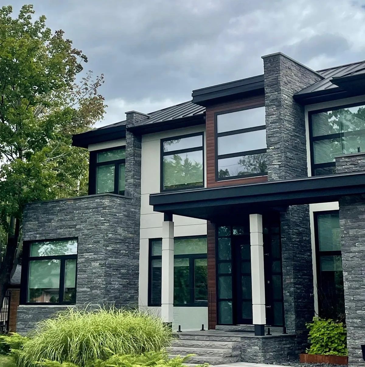 HOME [idealhomedesign.ca]