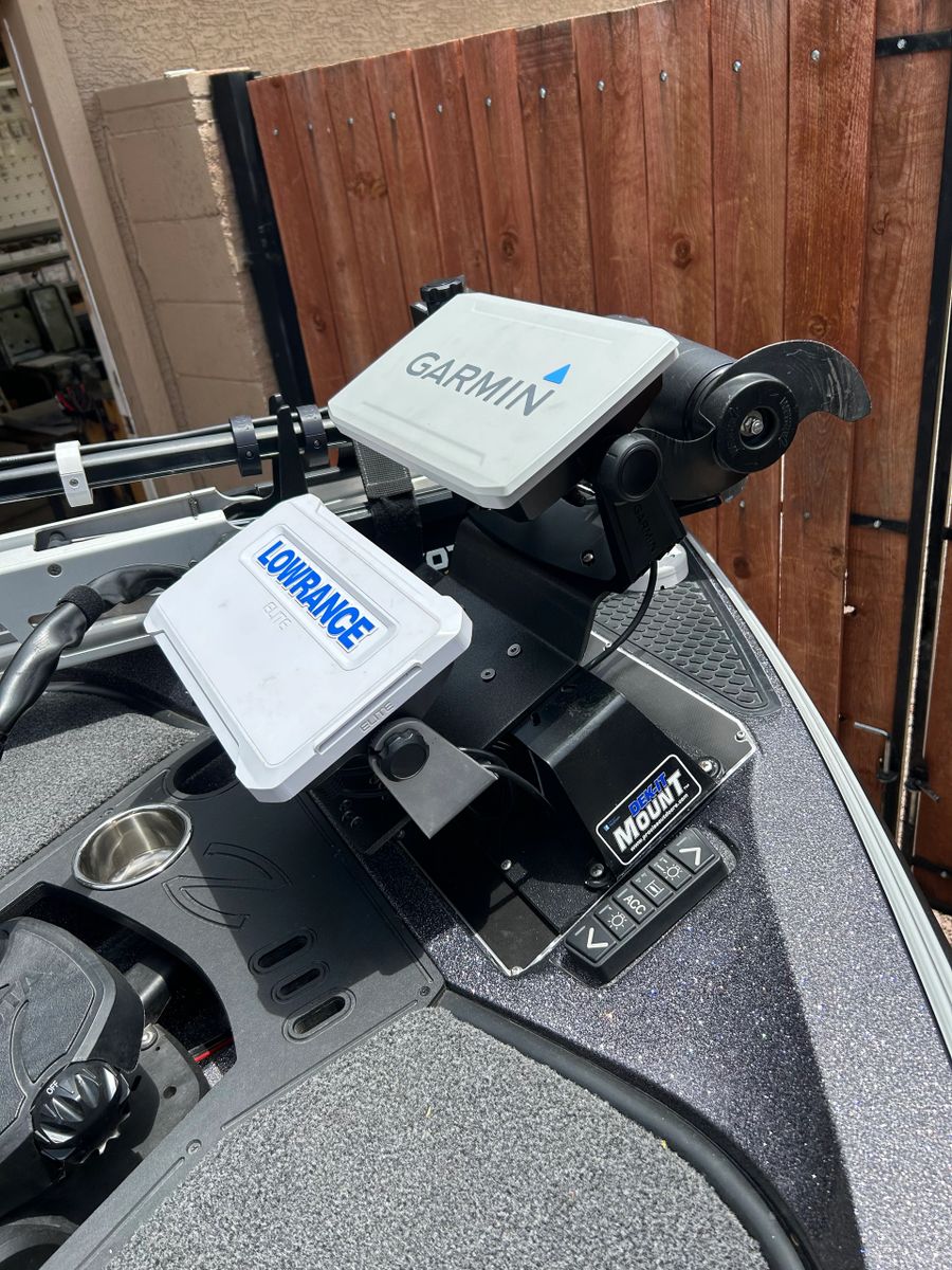 Bass Boat Electronics, Graph Mounts