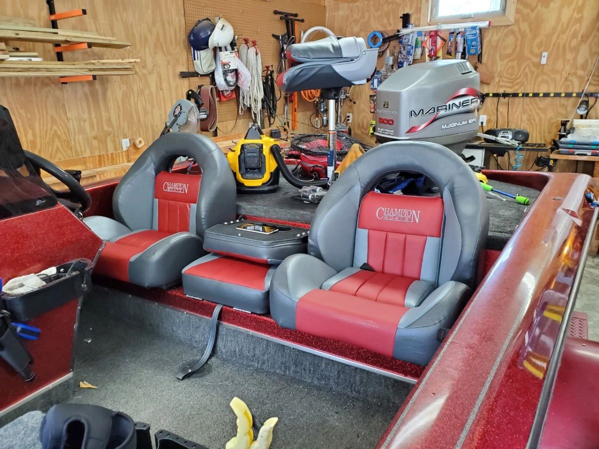Bass Boat Seating, Trays, Seat Mounts and Accessories